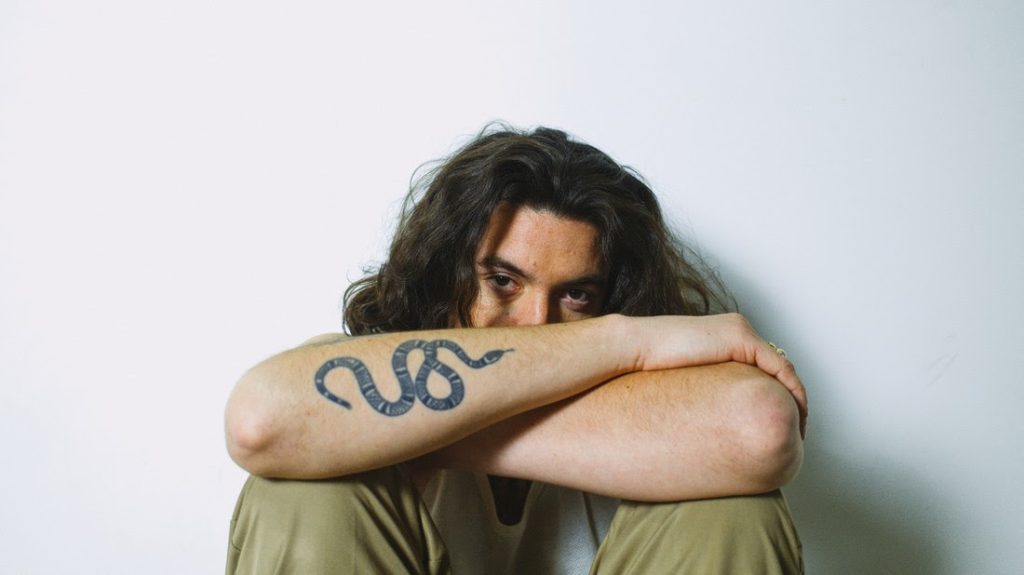 JOE ROCCA SHARES “AMOURS ET CONTRADICTIONS” | Canadian Beats Media