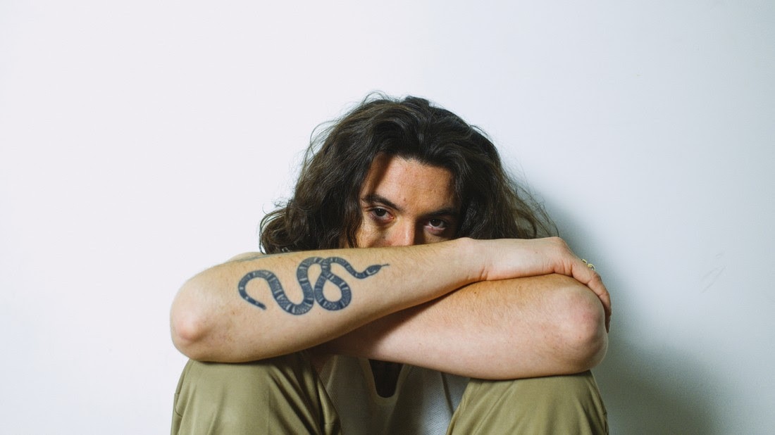 JOE ROCCA SHARES “AMOURS ET CONTRADICTIONS” | Canadian Beats Media